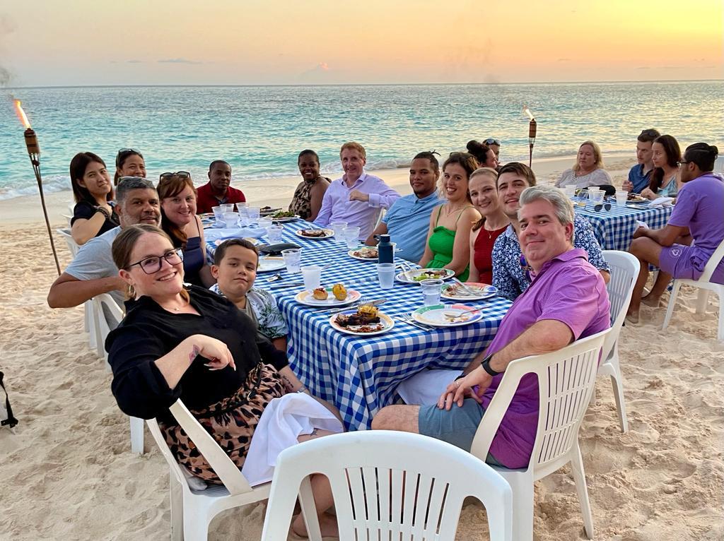 Summer in Bermuda! - IQ-EQ