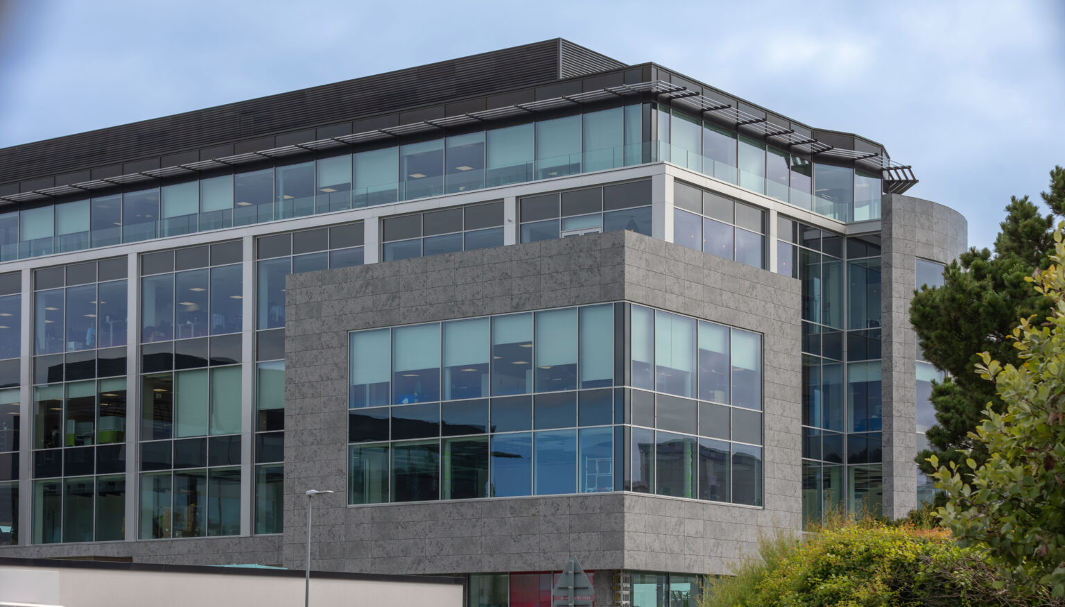 IQ-EQ Guernsey moves to island’s first BREEAM rated building - IQ-EQ